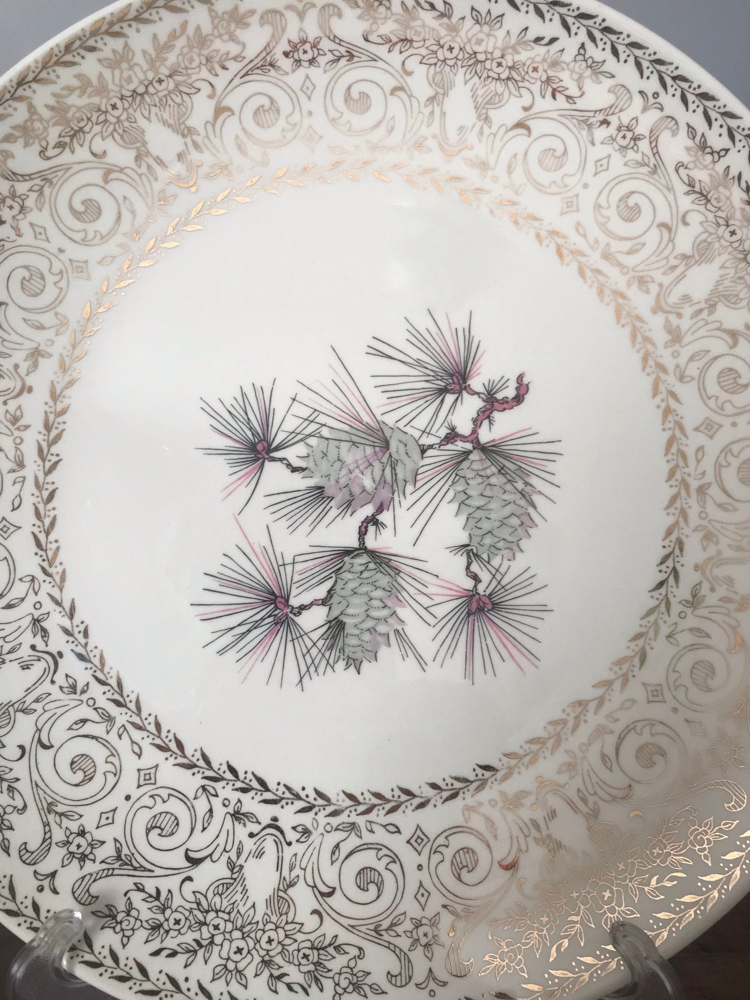 Pine Cone Lifetime China Co. Semi-vitreous Alliance, Ohio Plate/platter ...