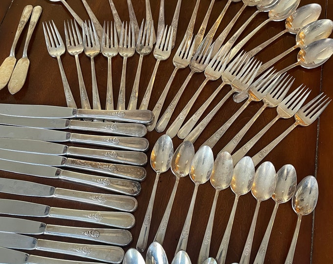 Holmes and Edwards Lovely Lady Silverplate Flatware 51-piece Set in ...
