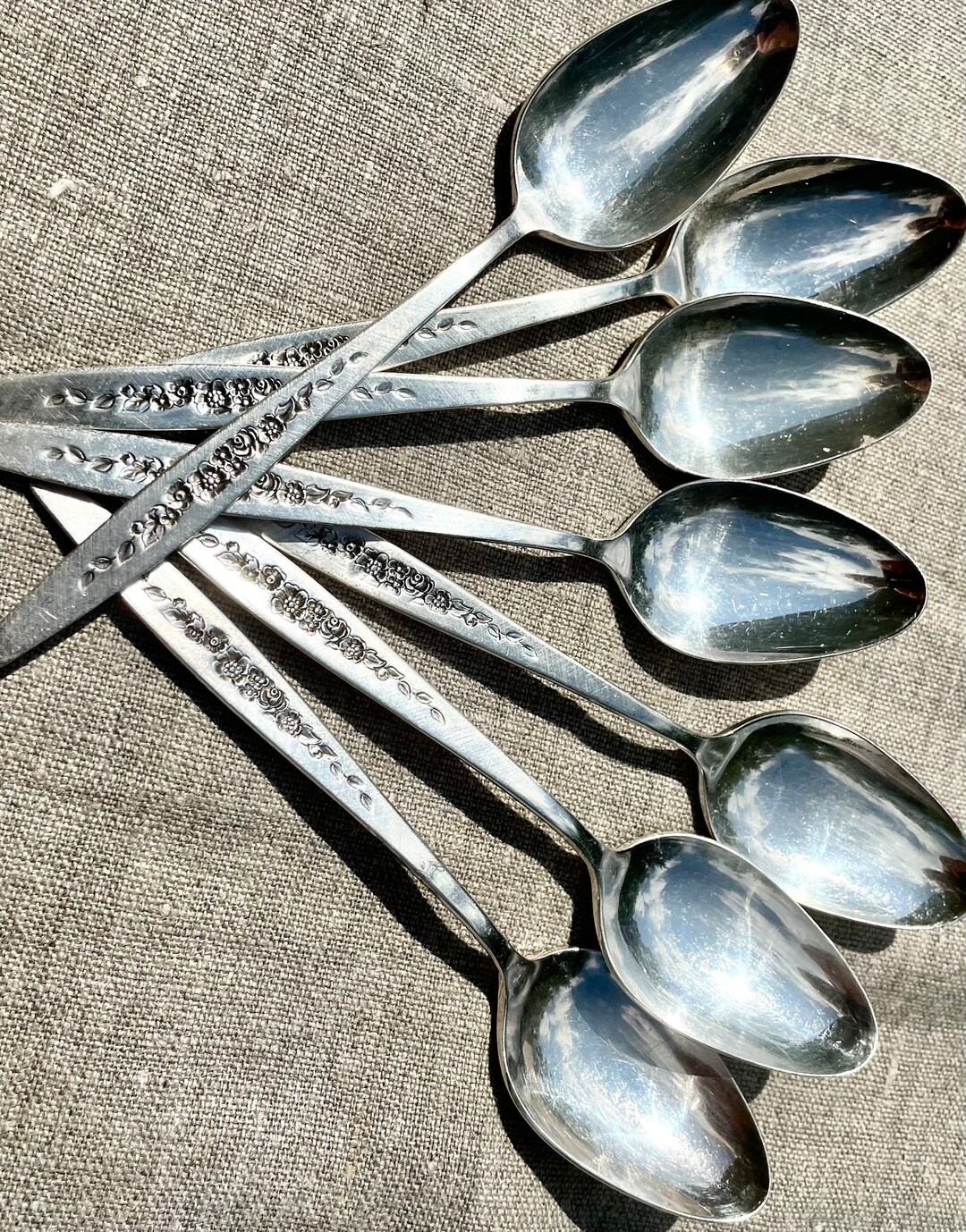 Vintage International Deep Silver Teaspoon Set of 7 Laurel Mist Pattern ...
