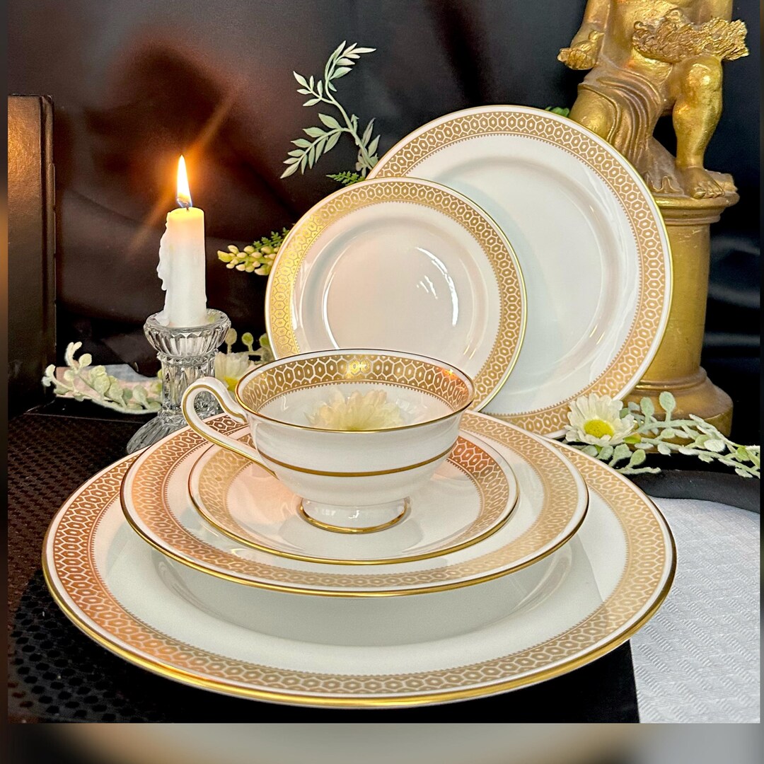 Spode Honeycomb Gold Rimmed Dinner Set / Vintage Spode Gold Honeycomb ...