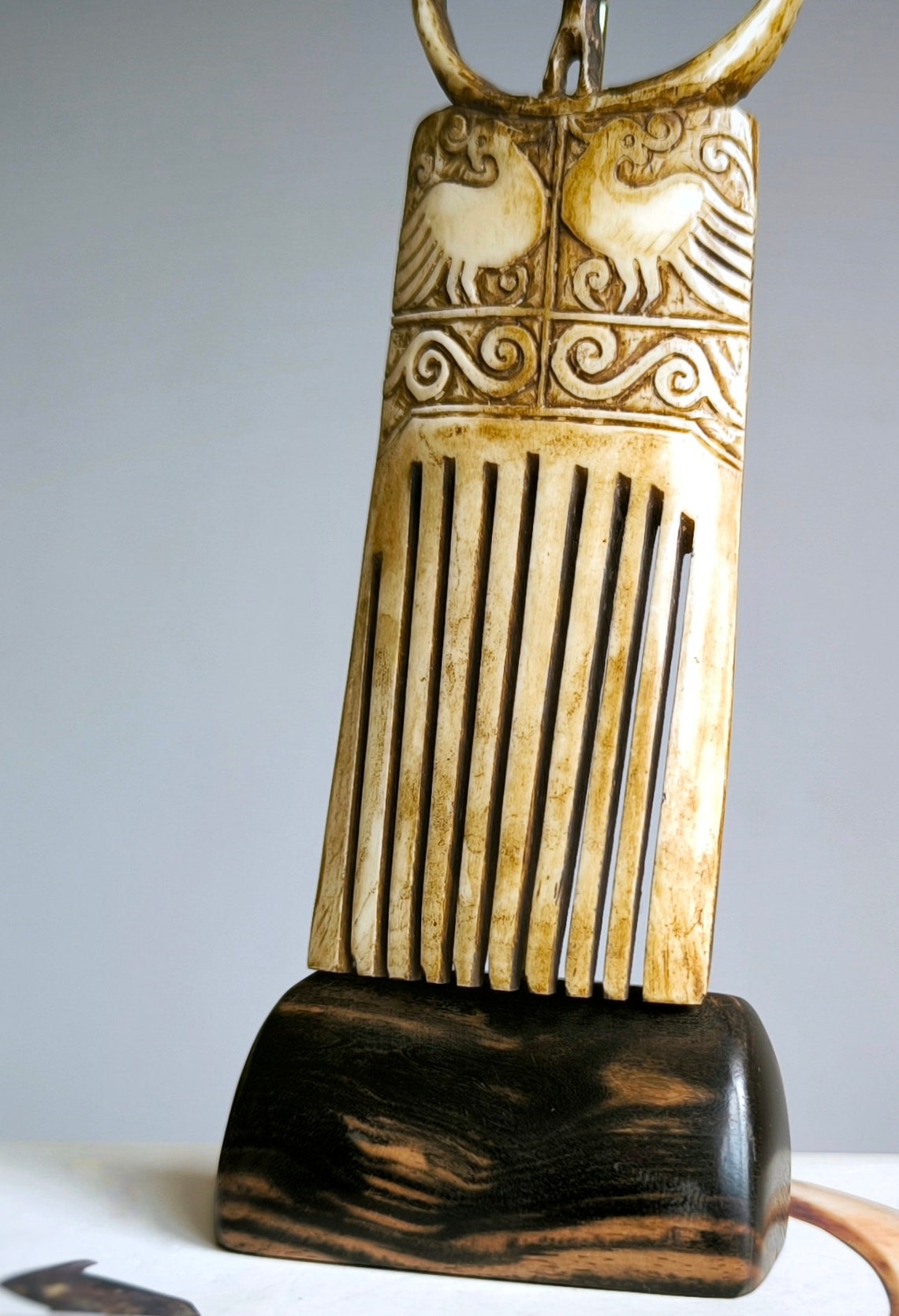 Vintage Tribal Carved Bone Comb, Maluku Islands - Etsy
