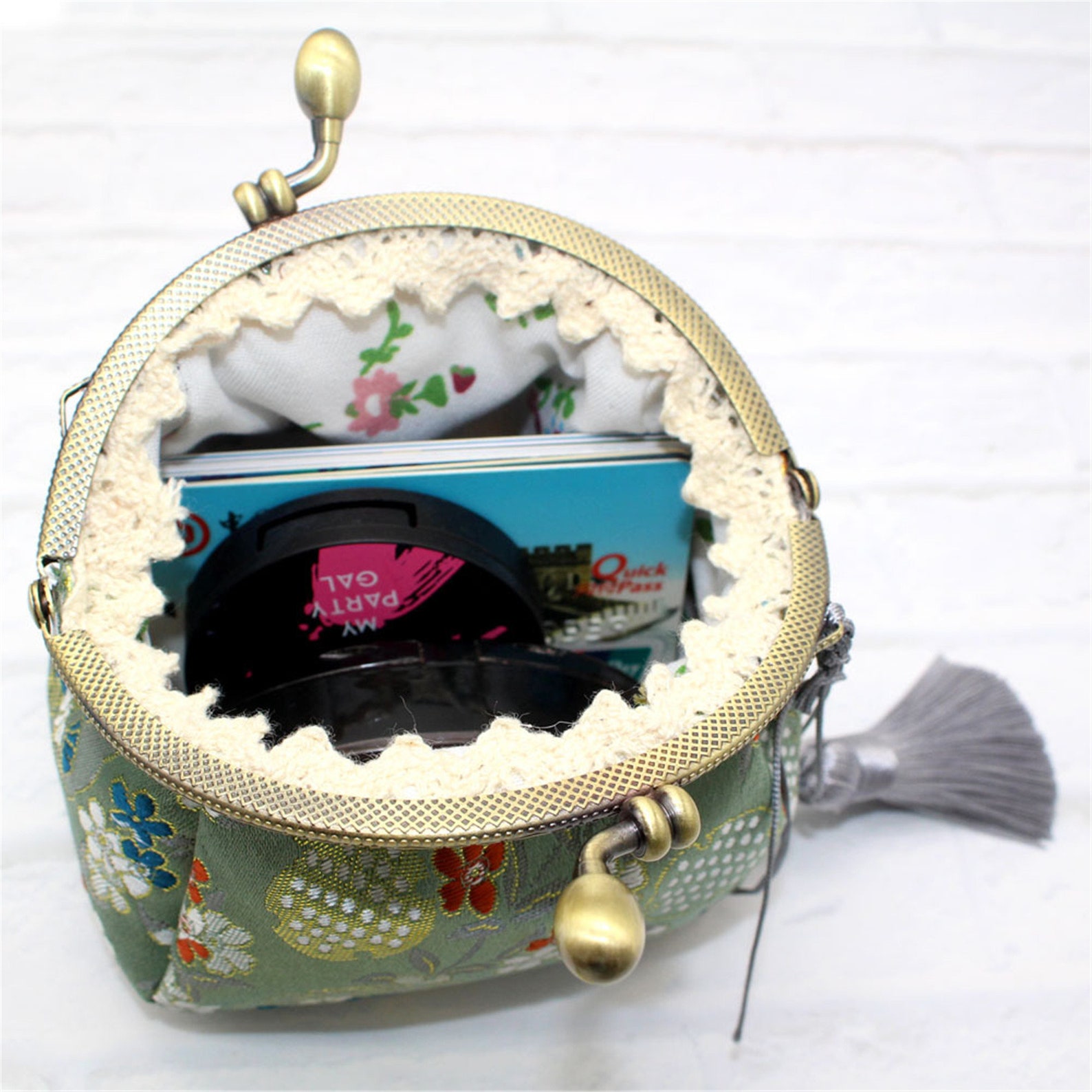 Vintage Coin Purse With Metal Kiss Clasp Handmade Change - Etsy