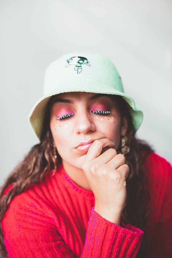 BUTTERCUP Bucket Hat - Etsy