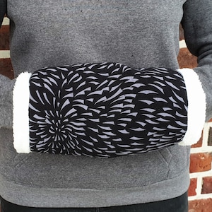 PDF Pattern Muffs for Warm Hands on Cold Winter Days 3 Sizes Children ...