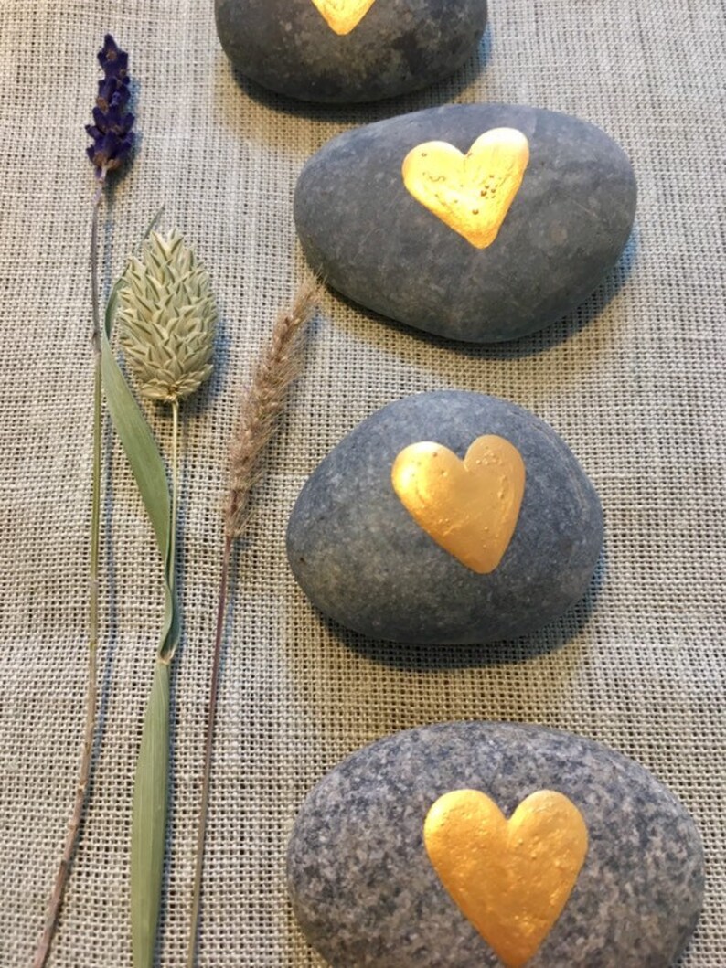 Stones guest gift wedding handpainted table decoration heart | Etsy
