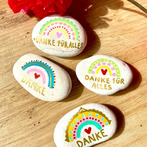 Glücksbringer Glücksstein Stein DANKE „Regenbogen" bemalt, Gastgeschenk, kleines Dankeschön ...