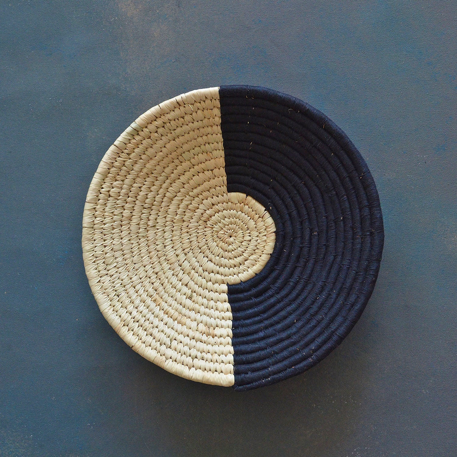 Black and Natural Sabai Handwoven Grass Baskets Monochrome - Etsy