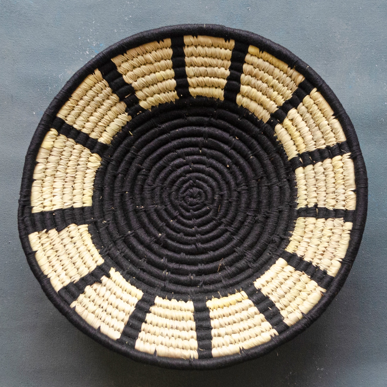 Black and Natural Sabai Handwoven Grass Baskets Monochrome - Etsy