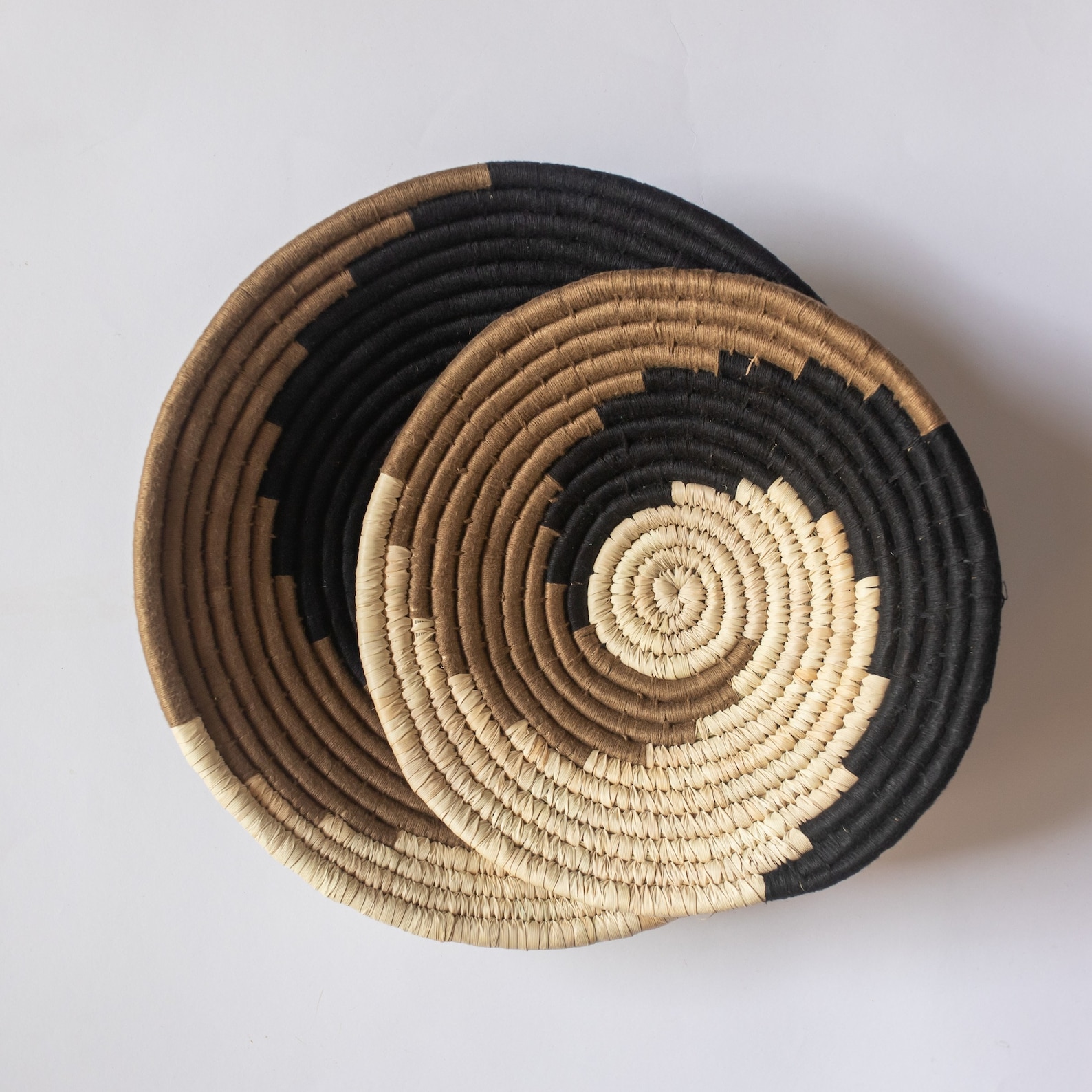 New Collection Assorted Sabai Handwoven Grass Baskets, African Plates ...