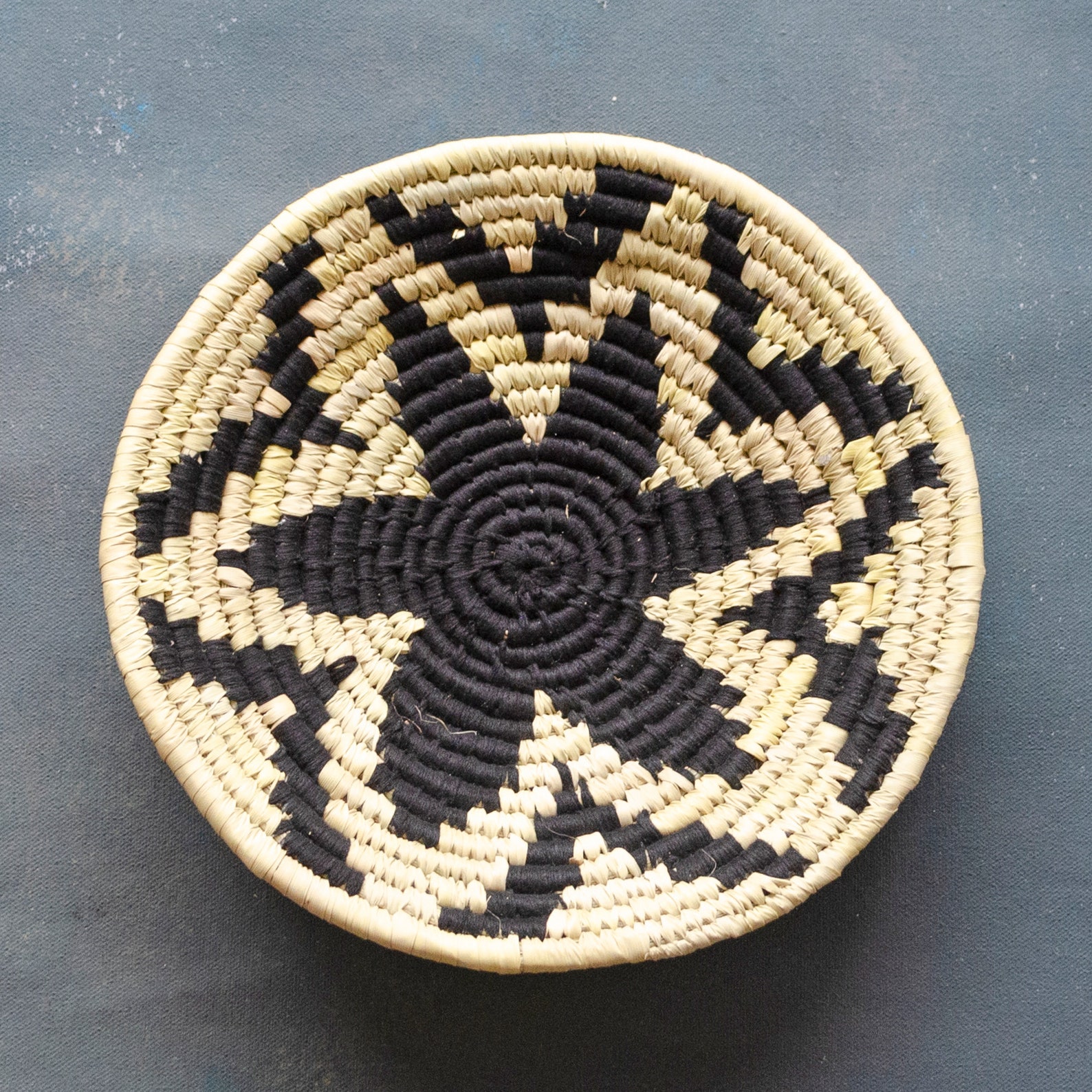 Black and Natural Sabai Handwoven Grass Baskets Monochrome - Etsy