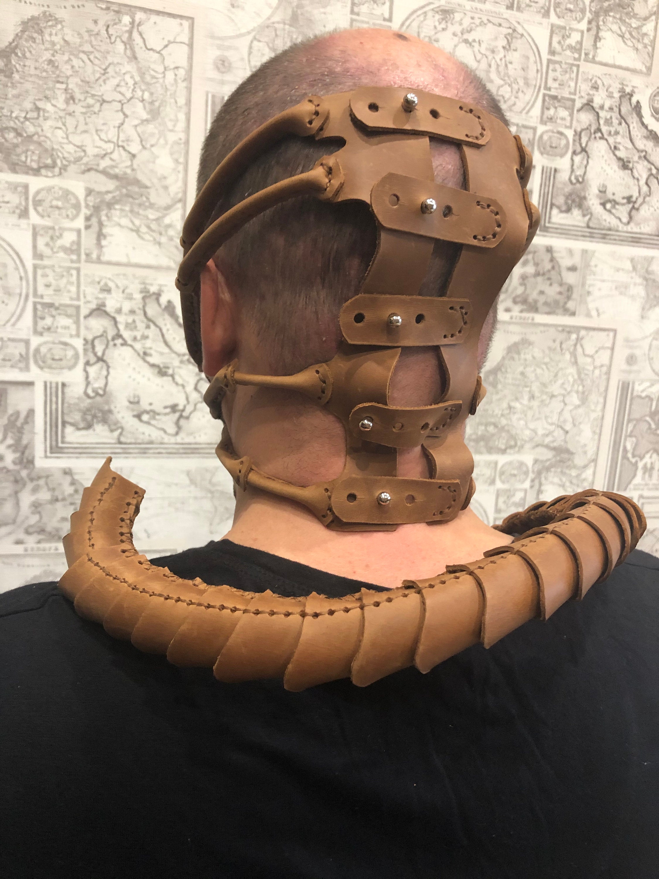 Facehugger Mask Alien Facehugger Mask Face Hugger Halloween Mask ...