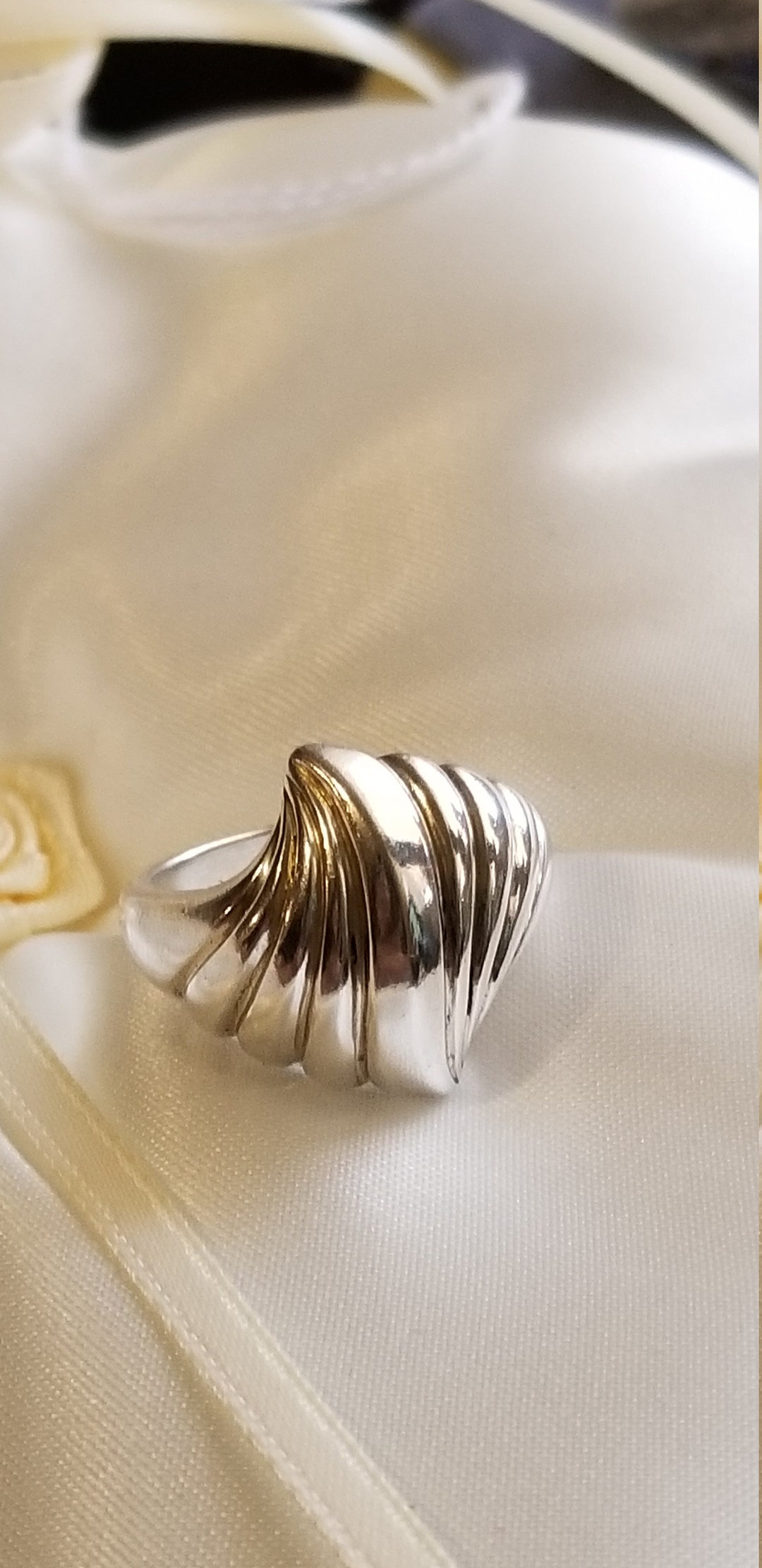 Sterling Silver Scallop Shell Ring 7.8 Grams Nice Front 7/8 Design Wide ...