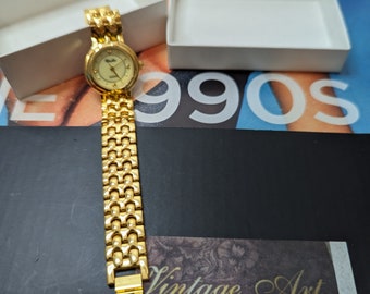 Cerentino Wrist Watch Vintage Amazing Gold Plate Design Face Oval Dial ...