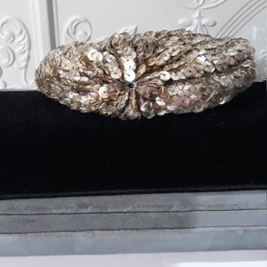 Antique Sequin Done on Silk Lining Shoulder Chain of 14" Can Be a Bride ...