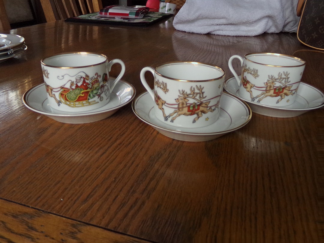 Fitz and Floyd St. Nicholas 3 Cups and Saures. - Etsy