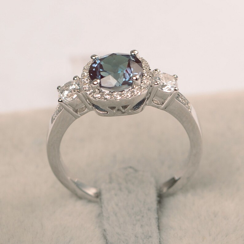 Vintage Alexandrite Engagement Ring Round Halo Ring Color - Etsy