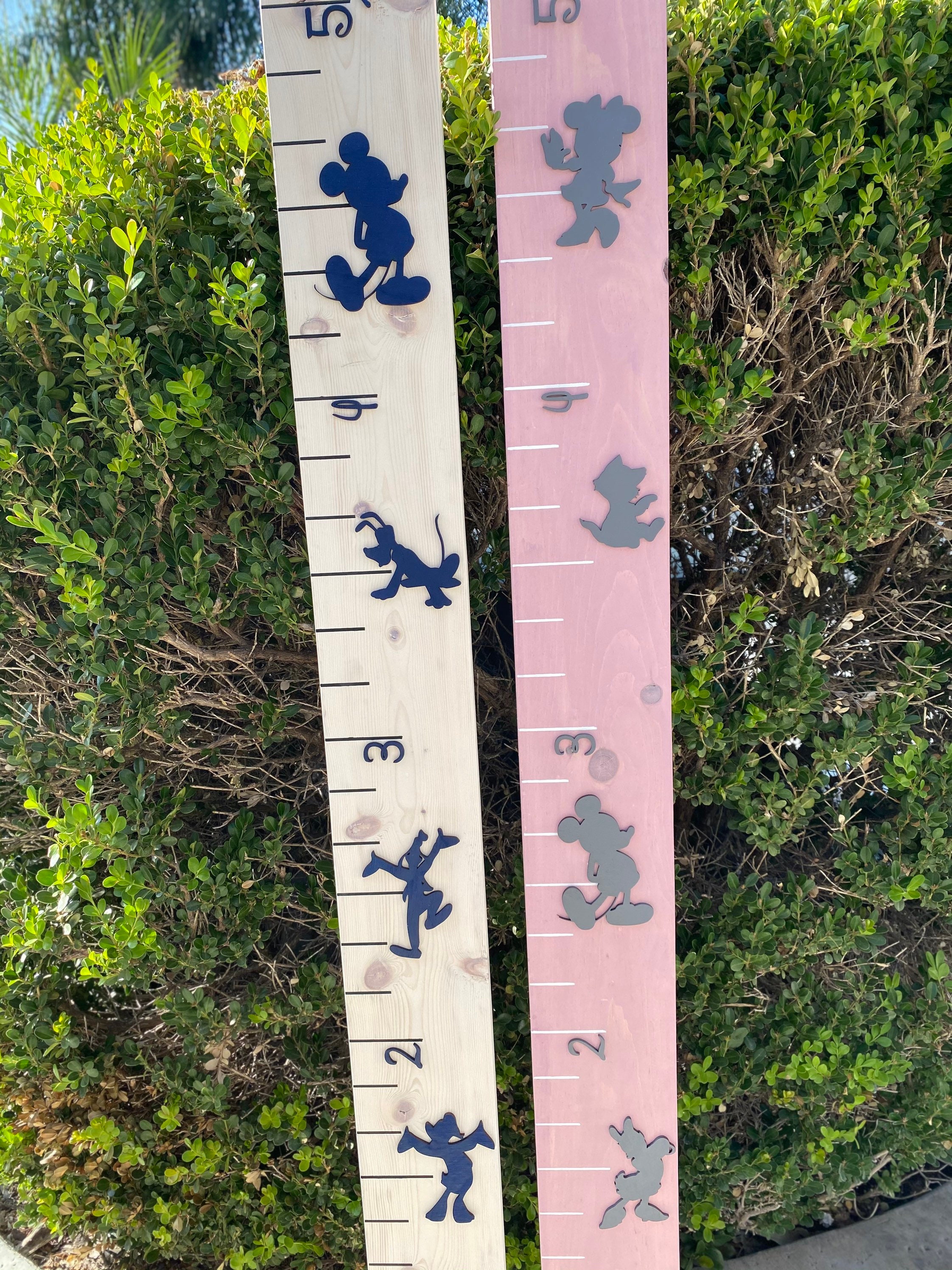 Mickey and Friends or Minnie Mouse and Friends Growth Chart - Etsy