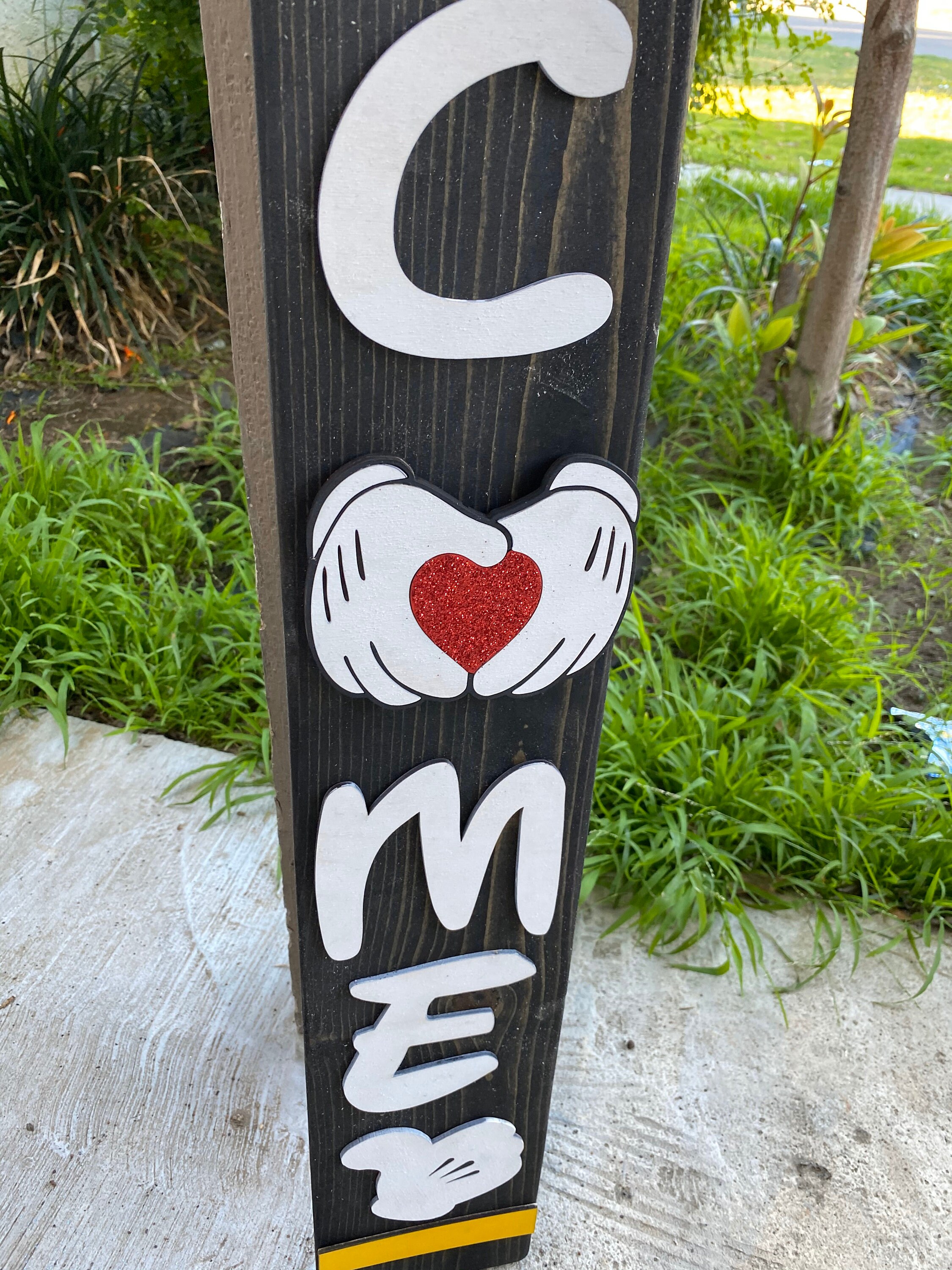 Mickey Mouse Inspired Interchangeable Seasons Welcome Sign - Etsy Canada