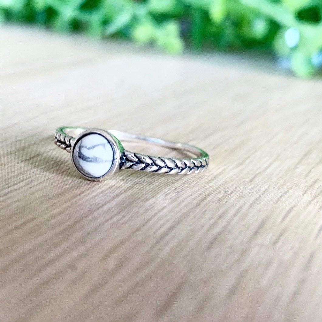 Howlite Ring 925 Sterling Silver Patterned Ring Tribal - Etsy