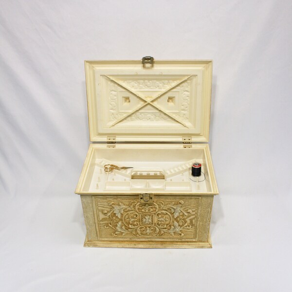 1970s Sewing Box - Etsy