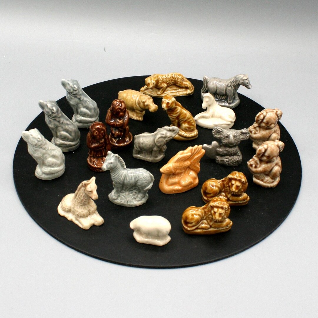 Vintage Collectible Animal Miniature Figurines, Set of 20, 19 Ceramic ...