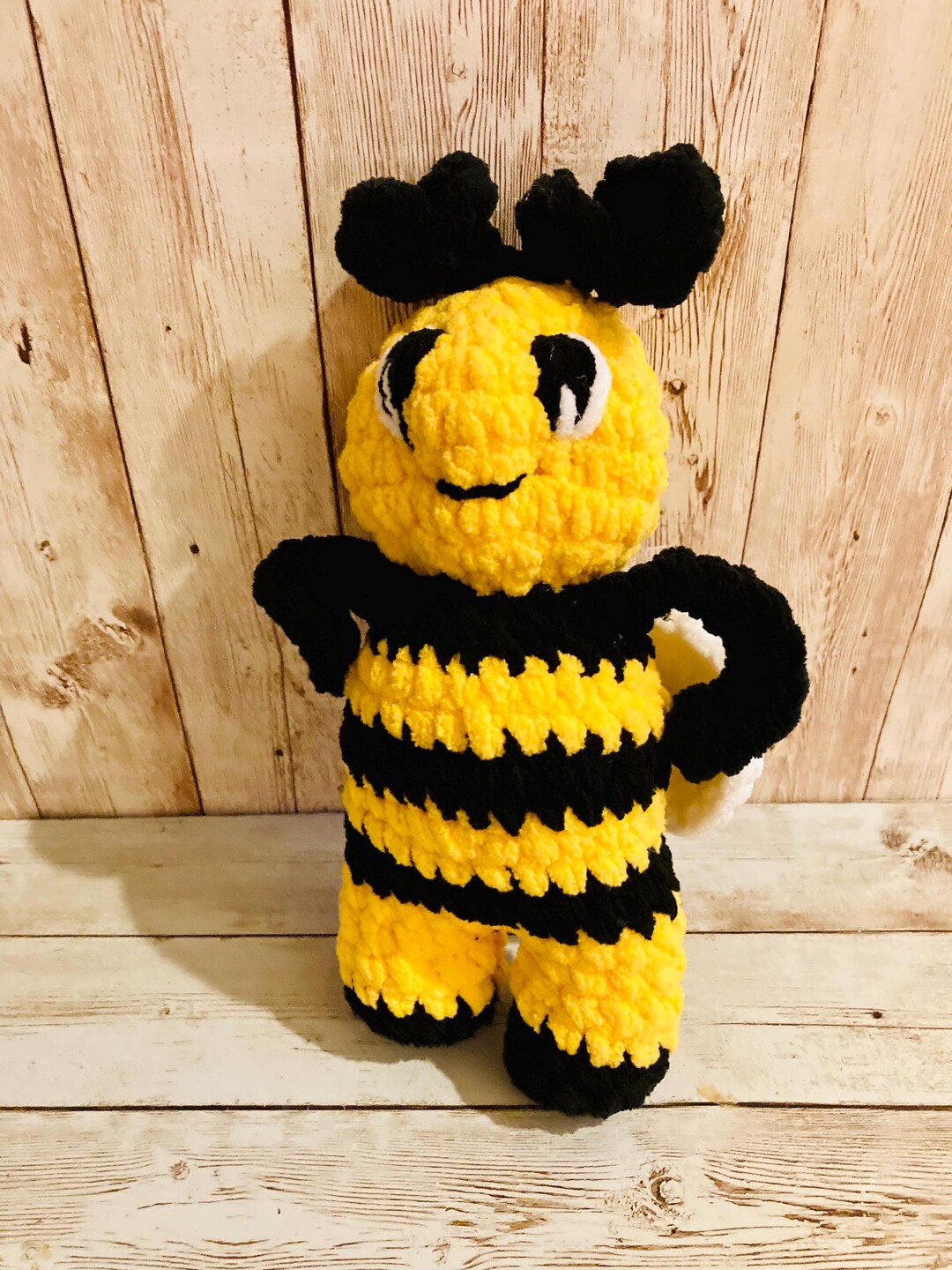 Crochet Bee Buddy - Etsy