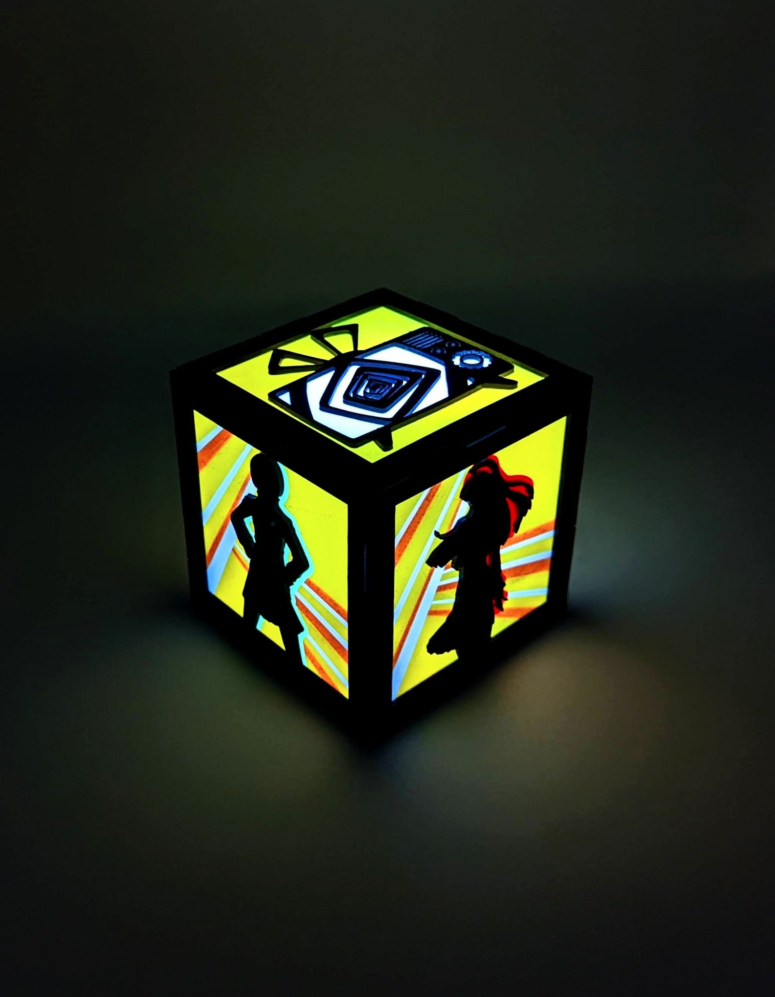 Persona 4 LED Lantern Light Box - Customized Character Panels With Yu ...