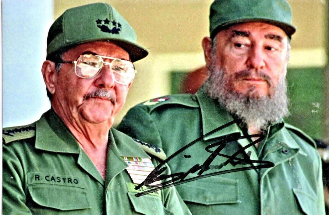 Cuba's Fidel Castro Autographed Foto 4.x6 Color - Etsy