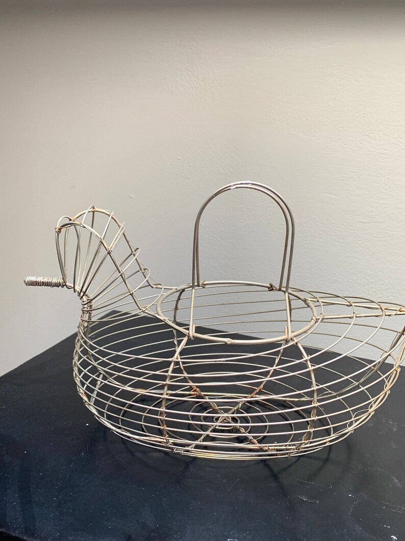 Vintage Wire Hen Chicken Egg Collecting Basket Farmhouse Decor - Etsy