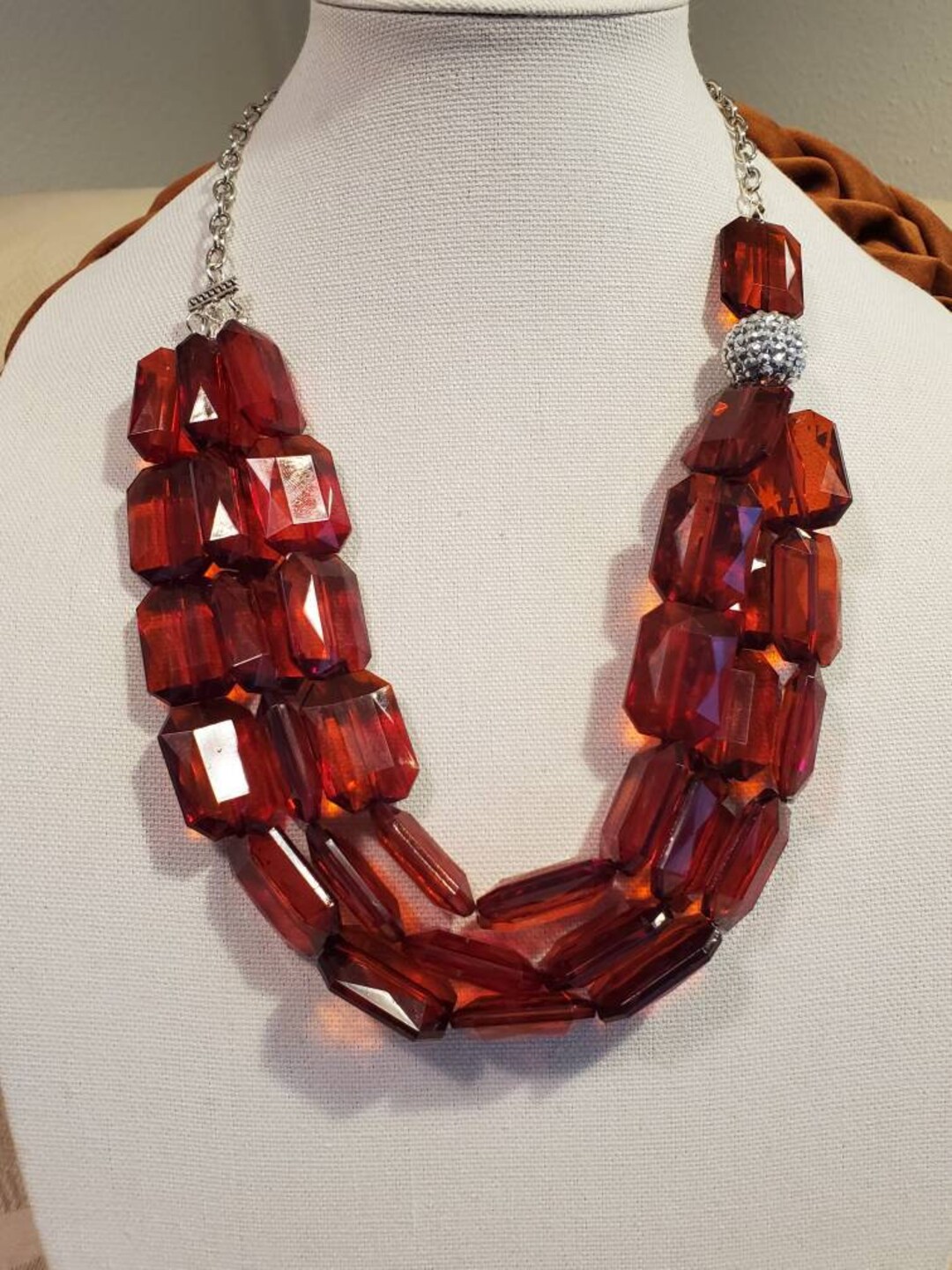 Deluxe Ruby Red- a Beautiful Deep Red Necklace Set With a Large 25mm ...