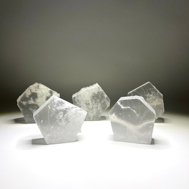 Ulexite TV Rock: Optical Crystal - Etsy
