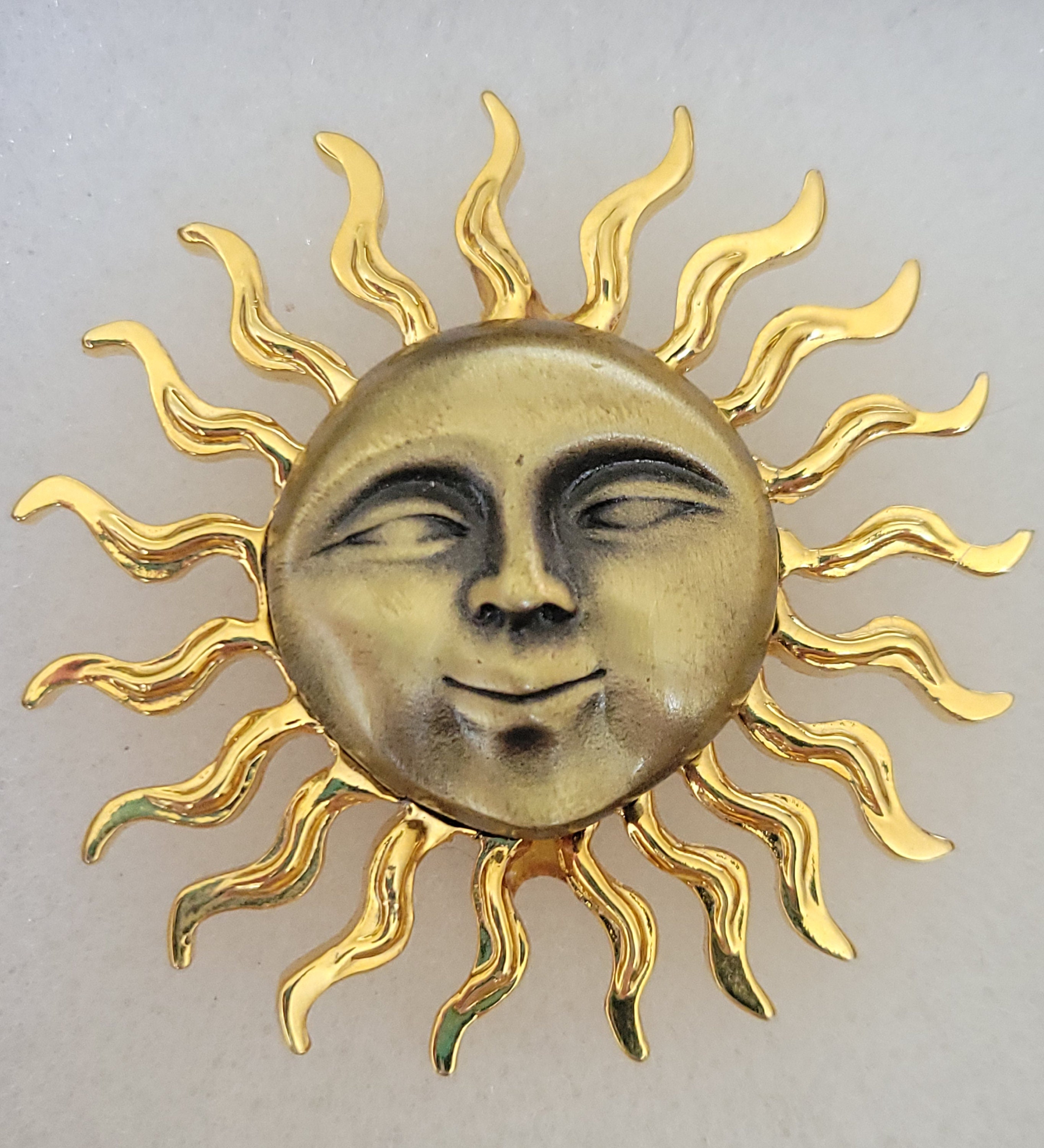 Vintage Brass and Gold Tone Smiling Sun Sunshine 2 Inch Round - Etsy