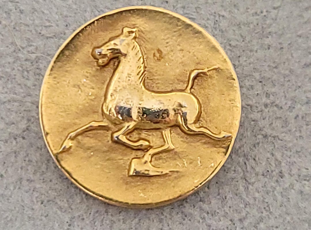 Flying Horse of Gansu From Alva Museum Circle Pin Brooch Gold Tone 1 ...