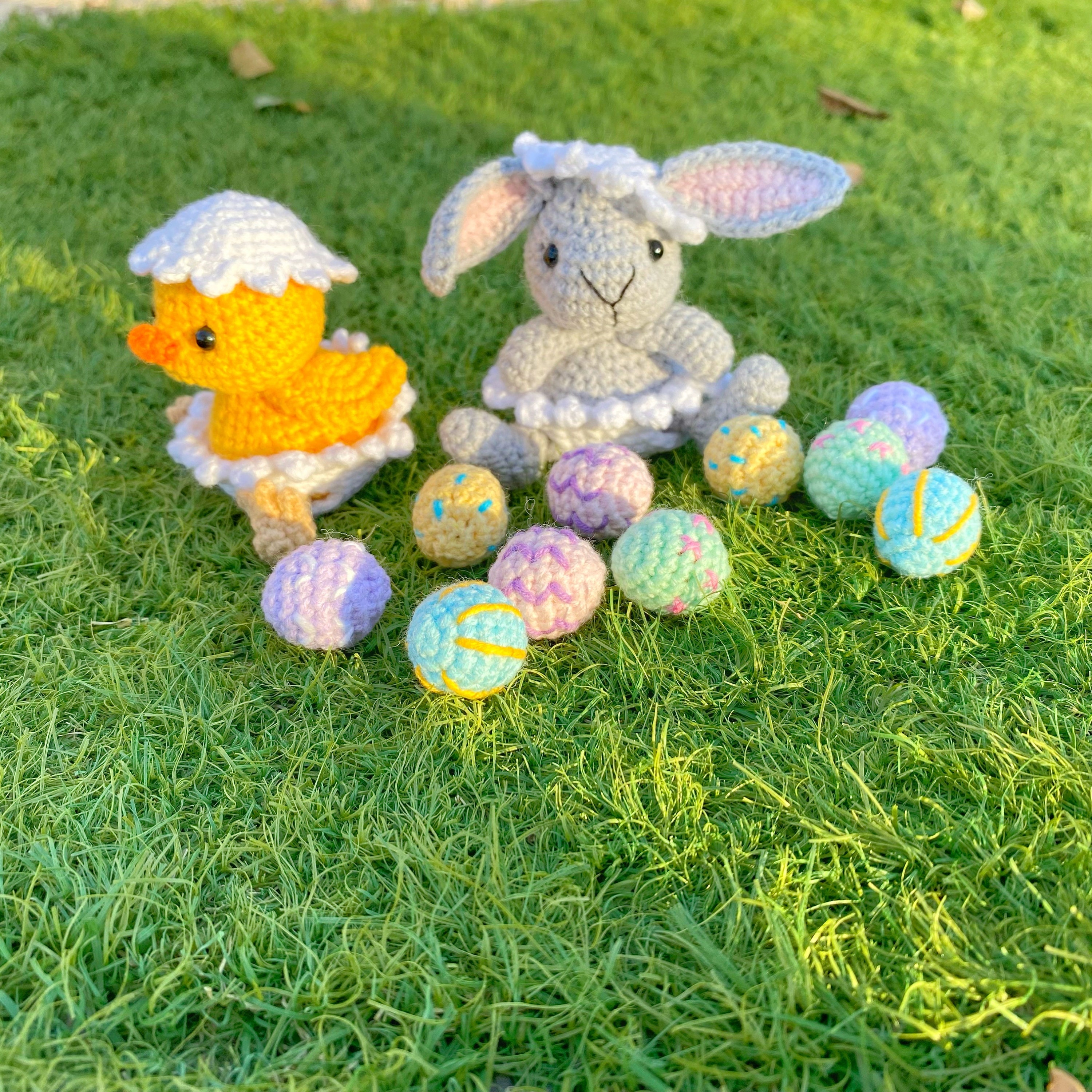 Easter Chick and Bunny With Basket and Eggs [ENGLISH ONLY] - Etsy