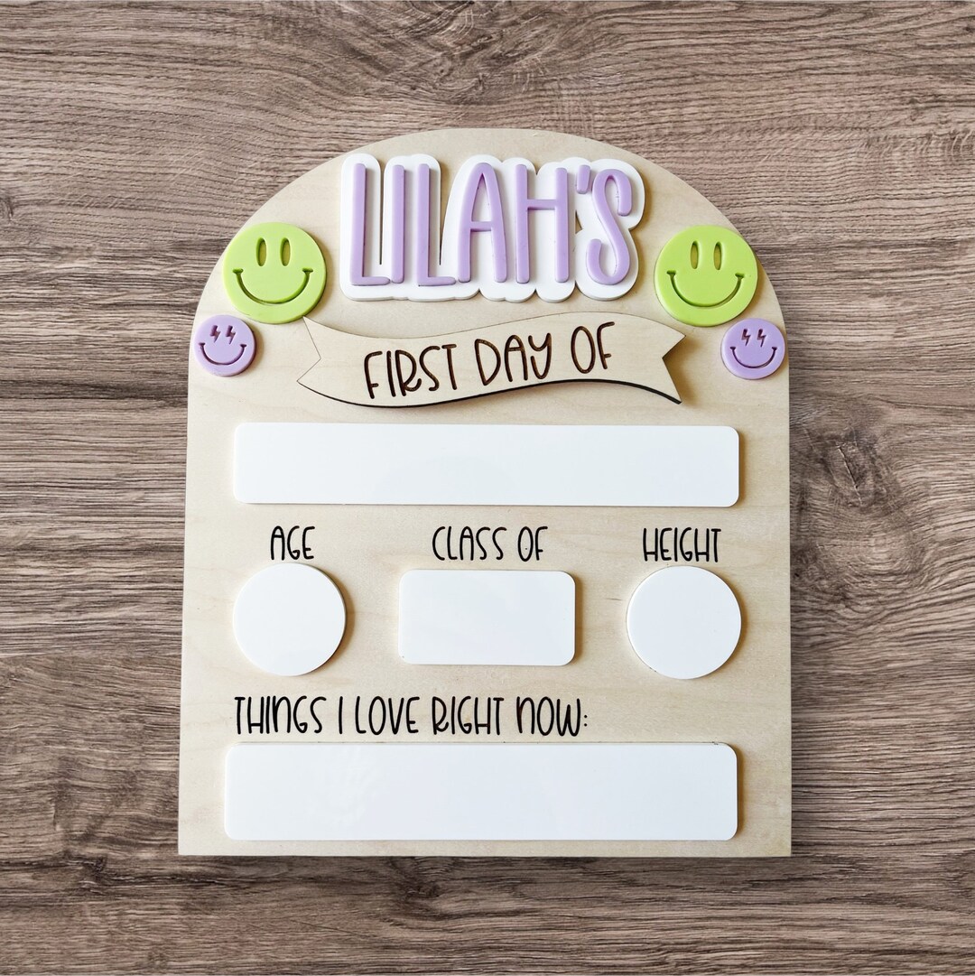 Personalized Smiley Face First Day of School Sign/smile First and Last ...