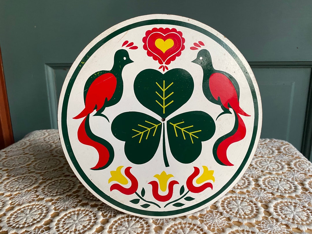 Small Vintage Hex Sign Irish Clover Distelfink Green Design - Etsy