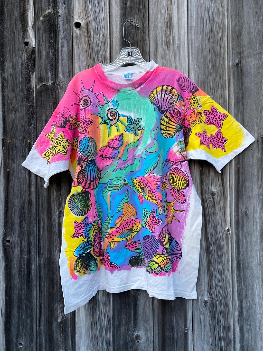 Vintage 1990 T-shirt Fish Sea Creatures All Over Print - Pink ...