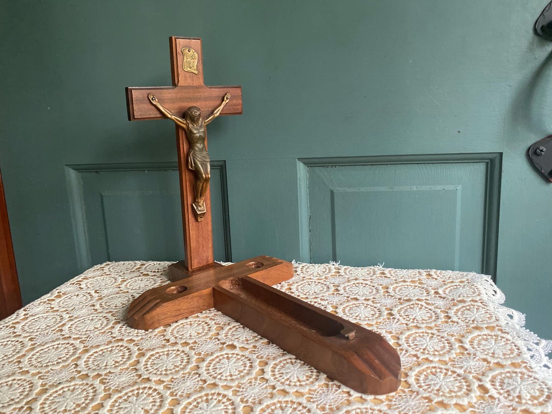 Empty Last Rites Wall Crucifix | Brown Wood Wall Cross Christ Figure ...