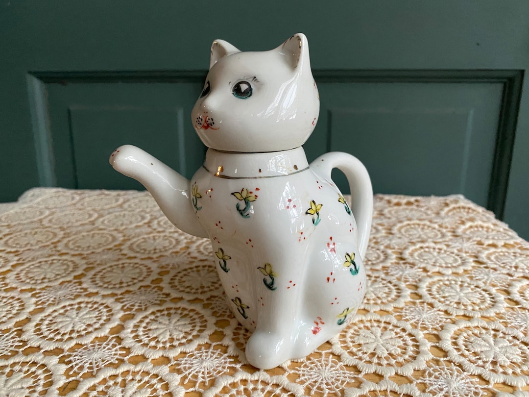 Vintage Small Vintage Lucky Cat Tea Pot Decorative | White Patterned ...