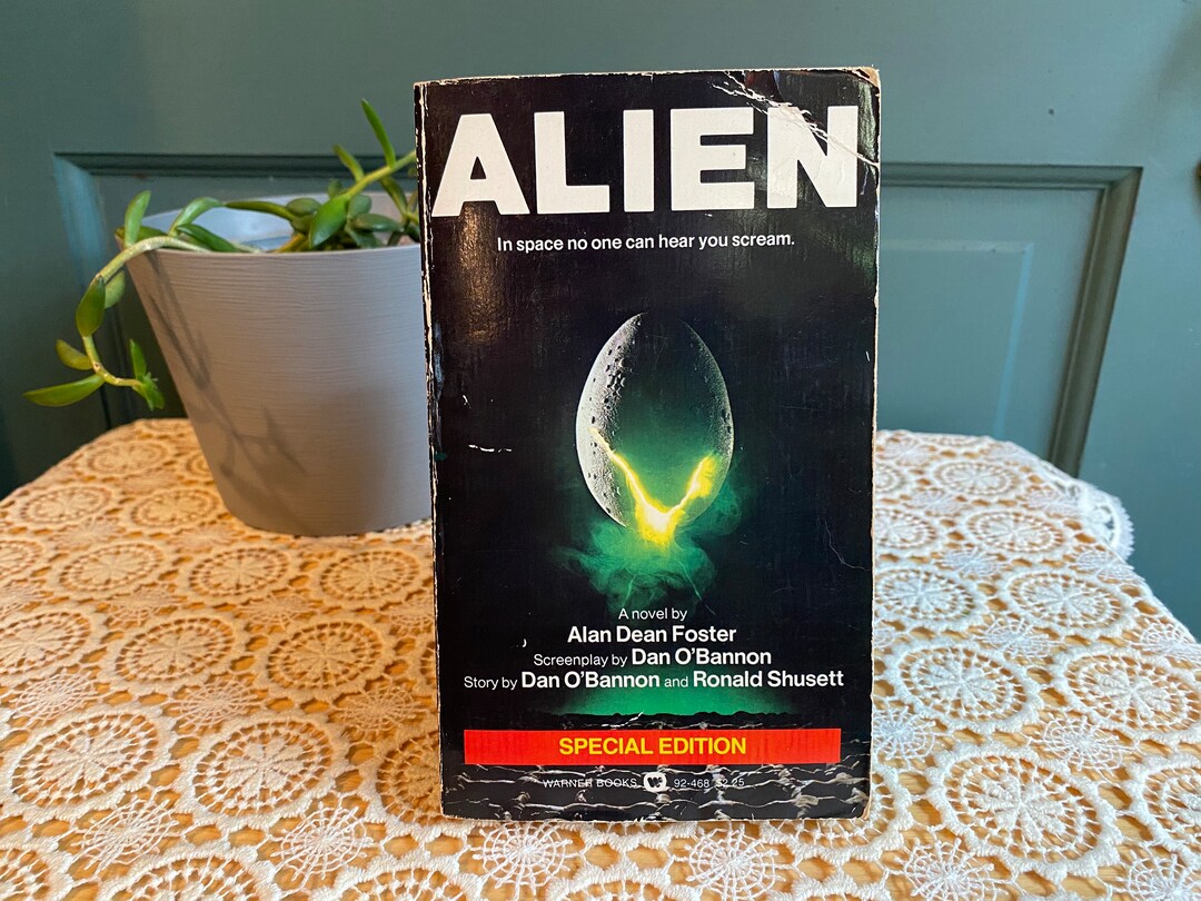 Alien Novelization by Alan Dean Foster | Warner Books | Horror Movie ...