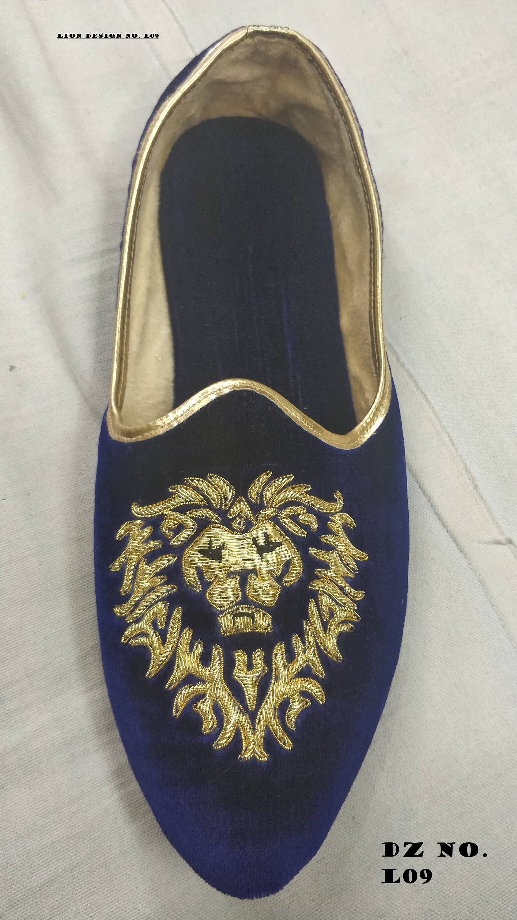 Custom Made Mojari for Men With Hand-made Zardozi Work customization ...