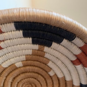 Rwandan Agaseke Hand Coiled Fruit Bowl Basket/wall Decor - Etsy