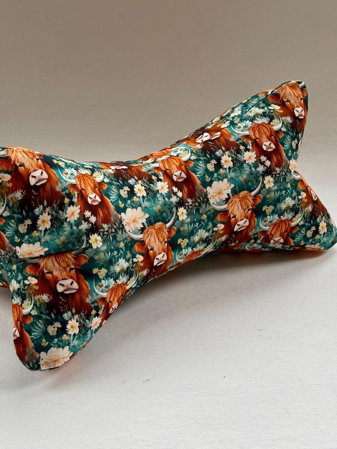 Pillow Reading Bone HIGHLAND Cattle GALLOWAY, Neck Pillow, Bookend ...