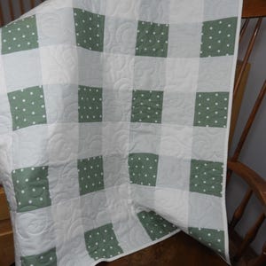 Handmade Baby Quilt/green Baby Quilt/gender Neutral Quilt/plaid Baby ...