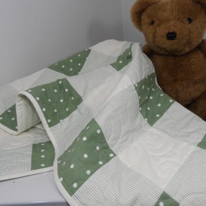 Handmade Baby Quilt/green Baby Quilt/gender Neutral Quilt/plaid Baby ...