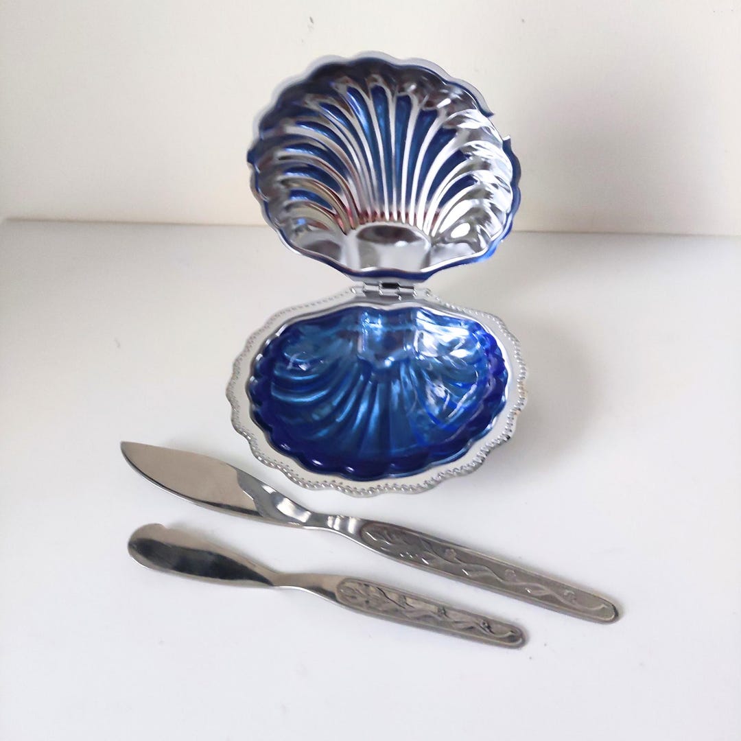 Shell-shaped Butter Dish Complete With Lid 2 Butter Knives, Blue Glass ...