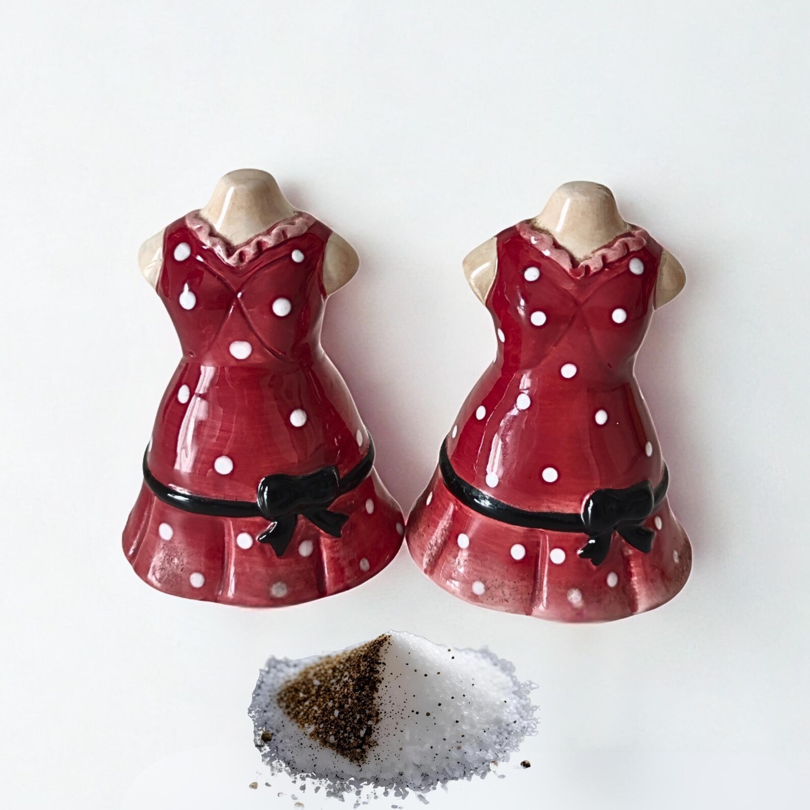 Retro 70s Porcelain Shaker Set: Red Dress Kitchen Decor - Etsy