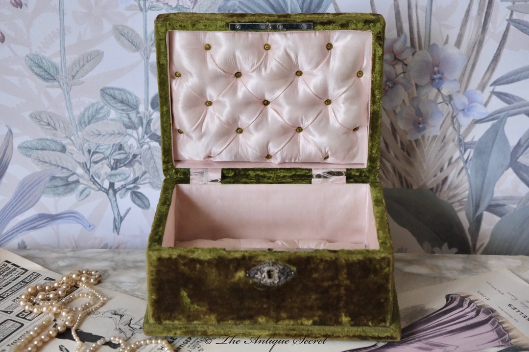 Gorgeous Antique 19th Century Victorian Jewelry Box With Green Velvet ...