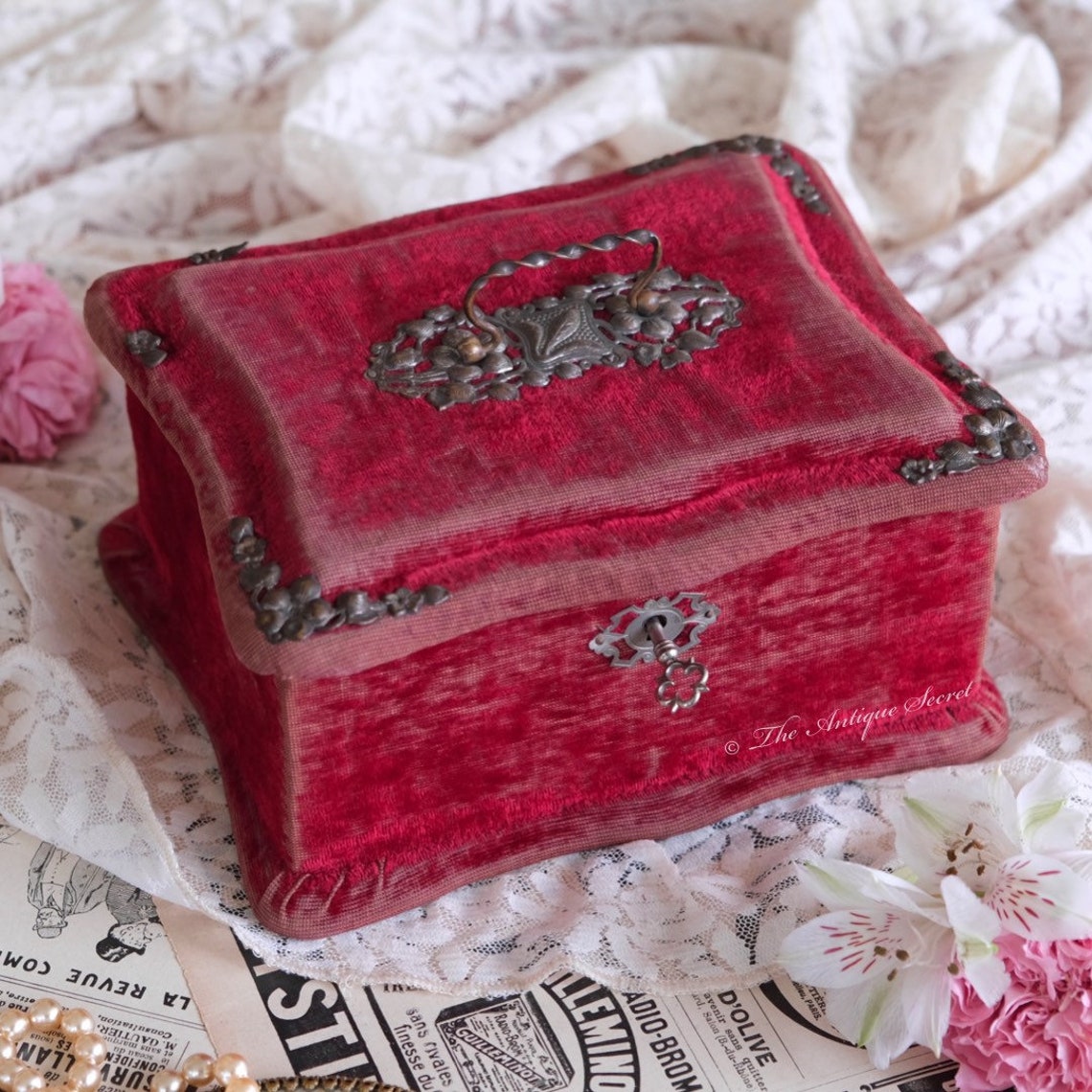 Romantic 19th Century Victorian Jewelry / Vanity Sewing Box - Etsy