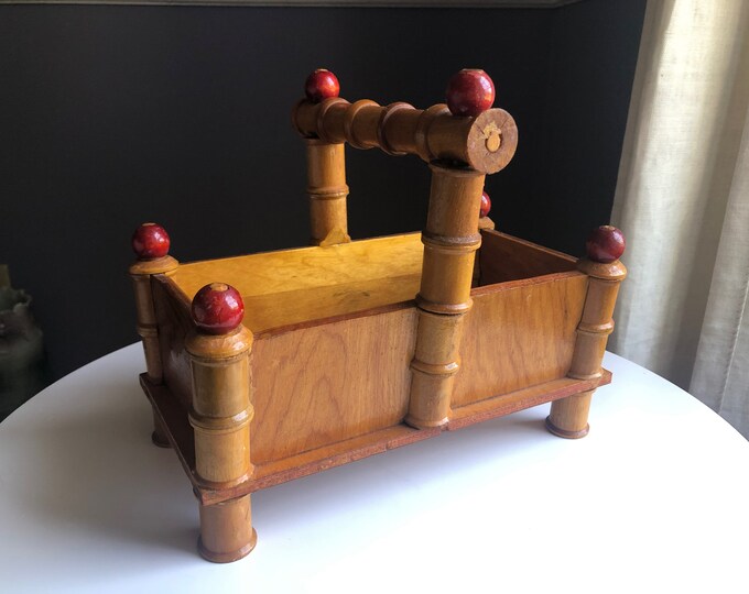 Vintage Wood Spool Box Basket Sewing Basket Spools Vintage Sewing ...